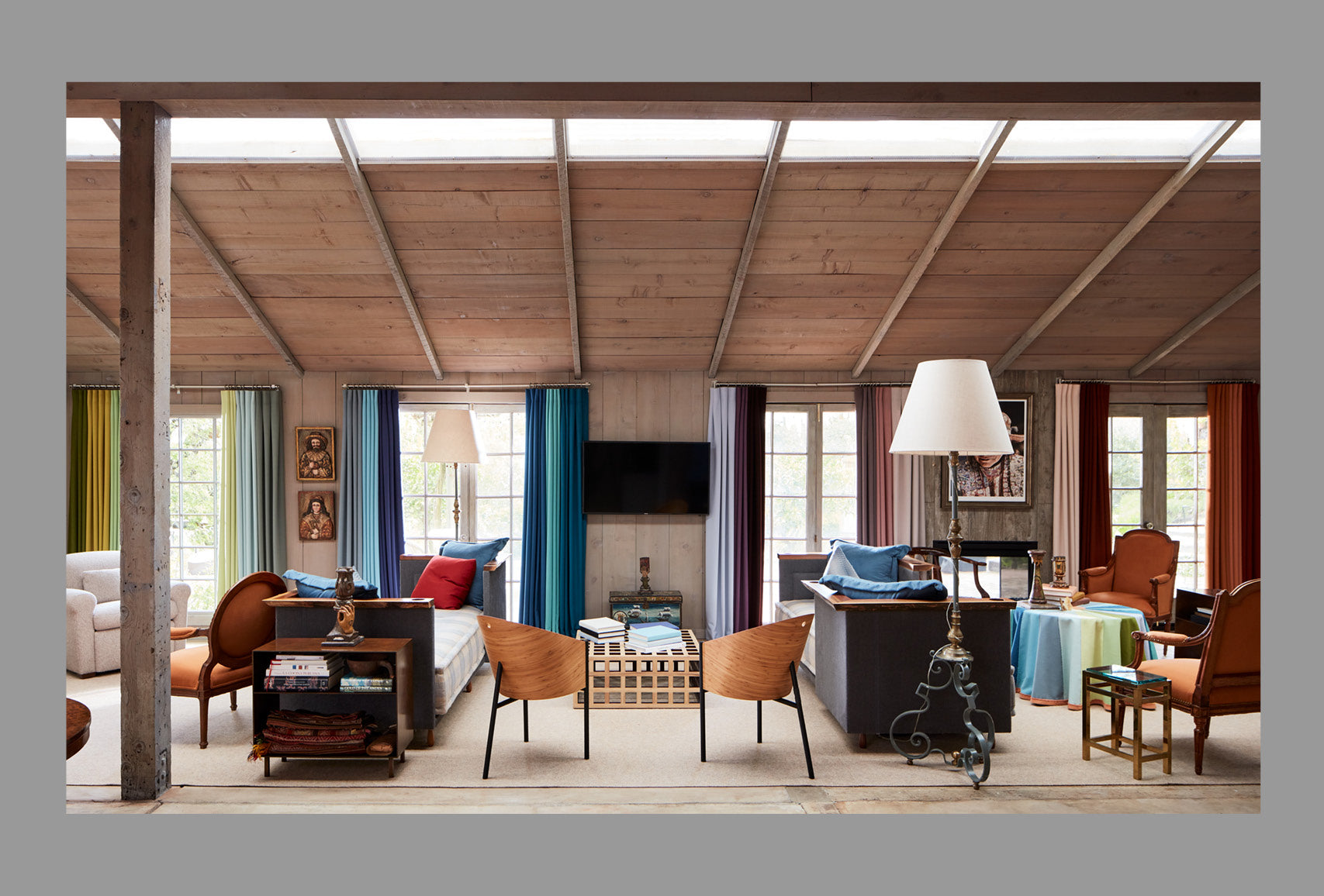 Sandra Jordan's Color Splashed Healdsburg Guest Room - Gary Hutton Design